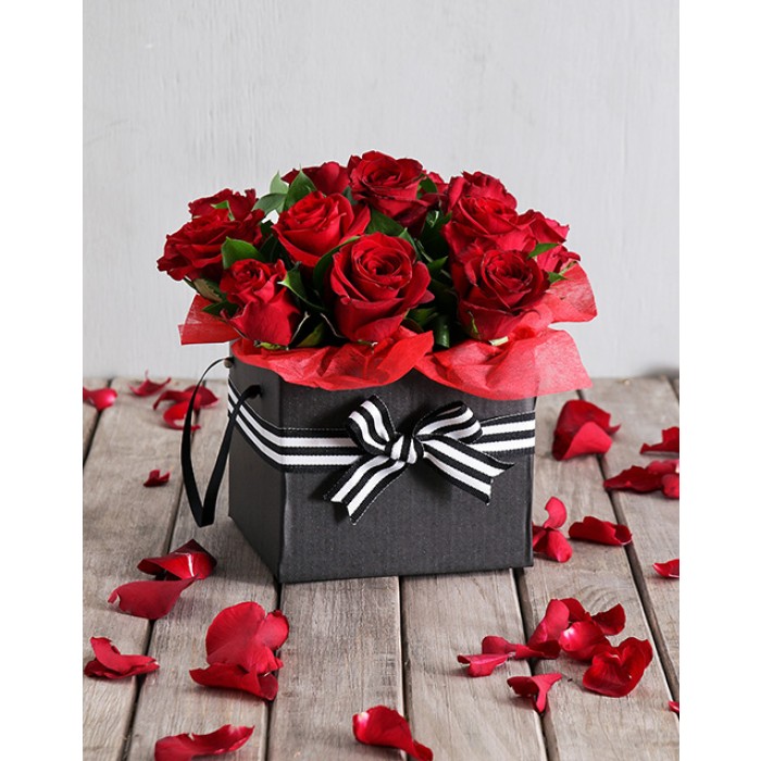 Red Roses in a Gift Box for Valentine's Day | inMotion Flowers